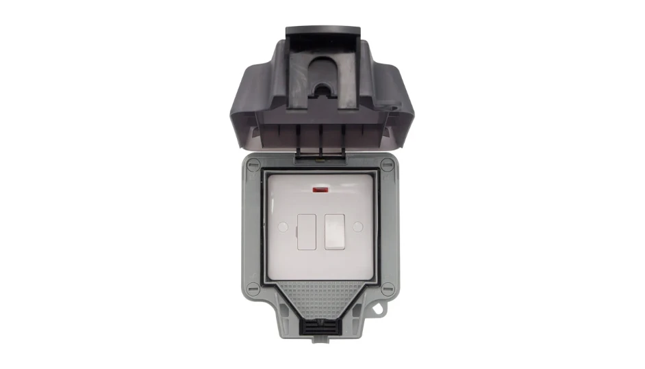 Weathersafe IP66 13A Switched Spur with Neon | DETA Electrical